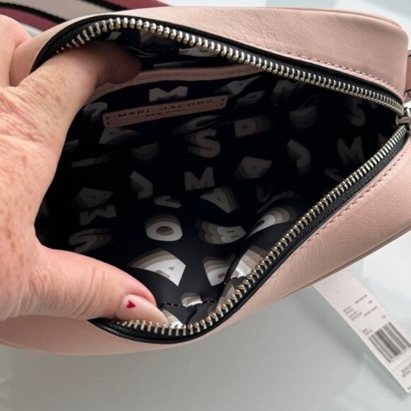 Marc Jacobs | Bags | Marc Jacobs Flash Peach Whip Smooth Leather Logo ...